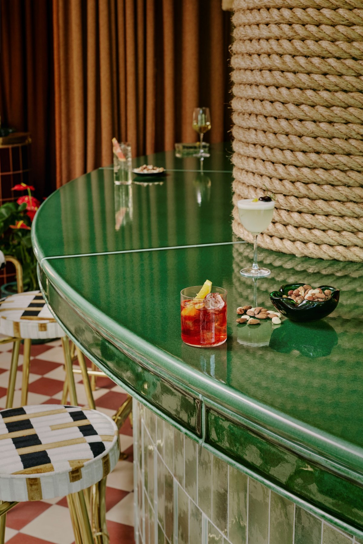 YinjiSpace - Atelier Ochre x House of Dré x Ember Locke